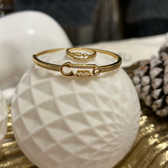 Boutique brand | Jewelry | Trendy Pin Design Set Paved Shining Zirconia ...